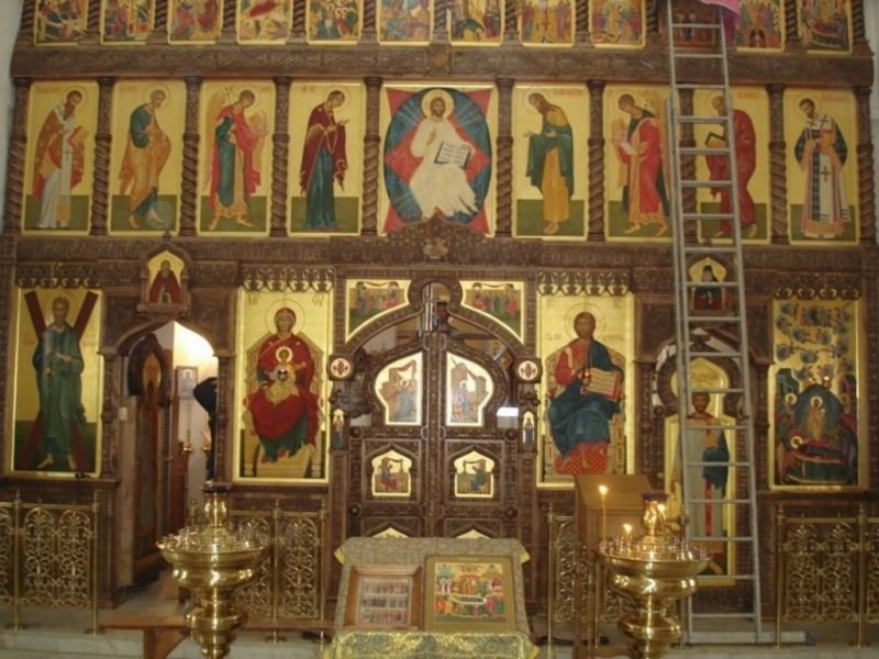 Иконостас.